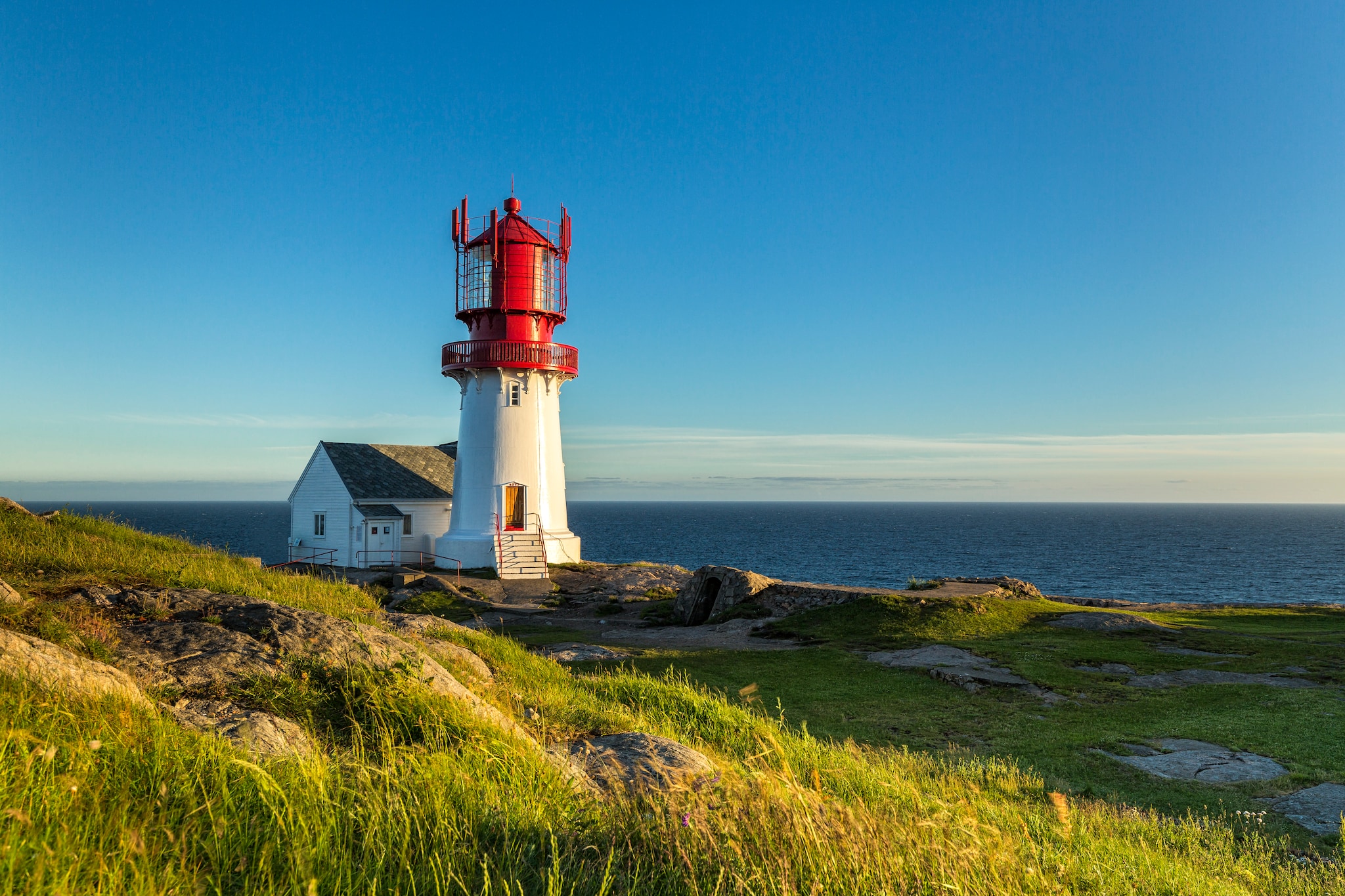 panoramic-tour-to-norway-s-oldest-lighthouse