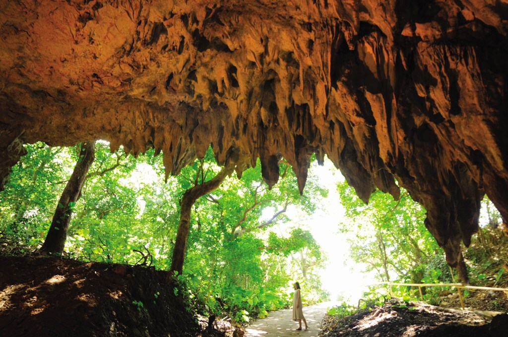 valley-of-gangala-gyokusendo-cave