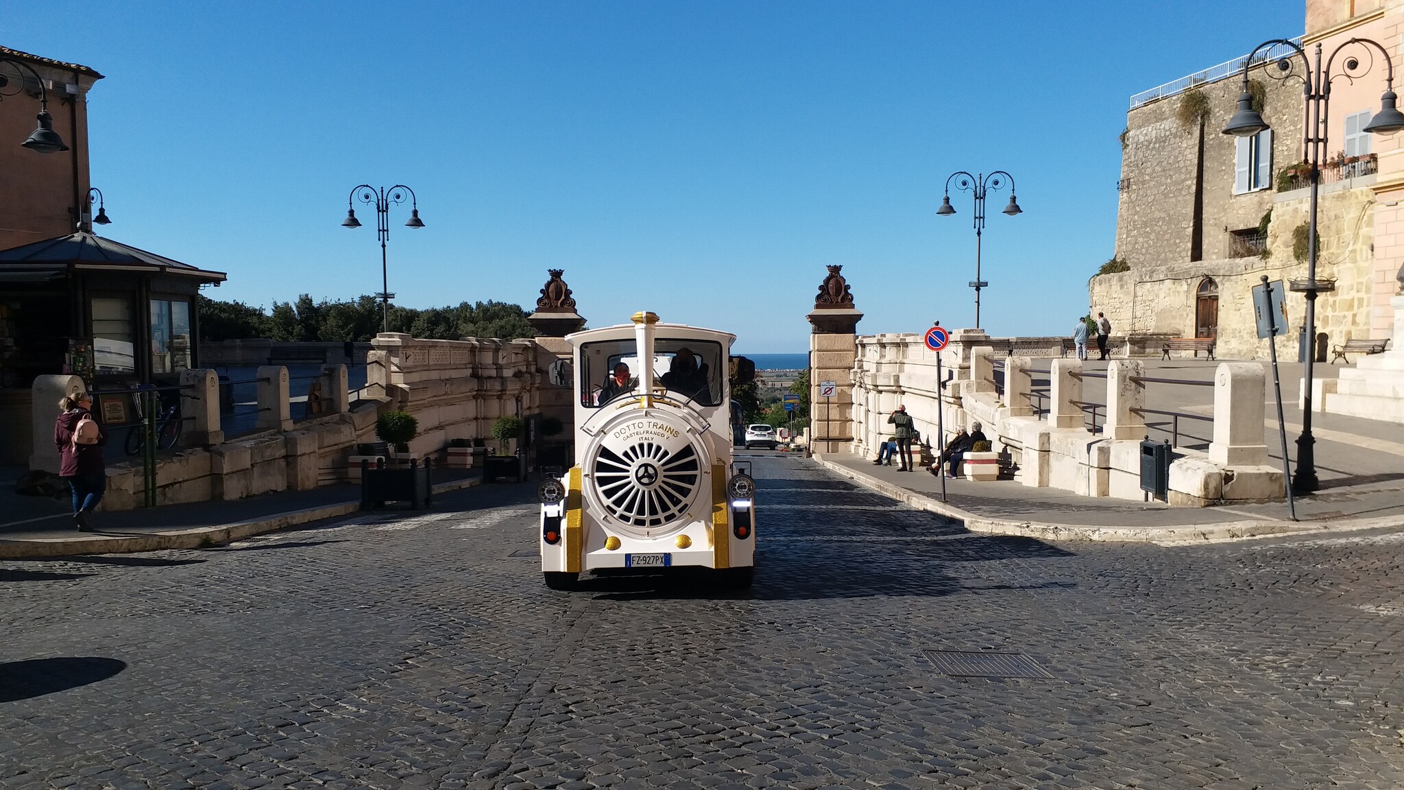 tarquinia-by-trolley-train